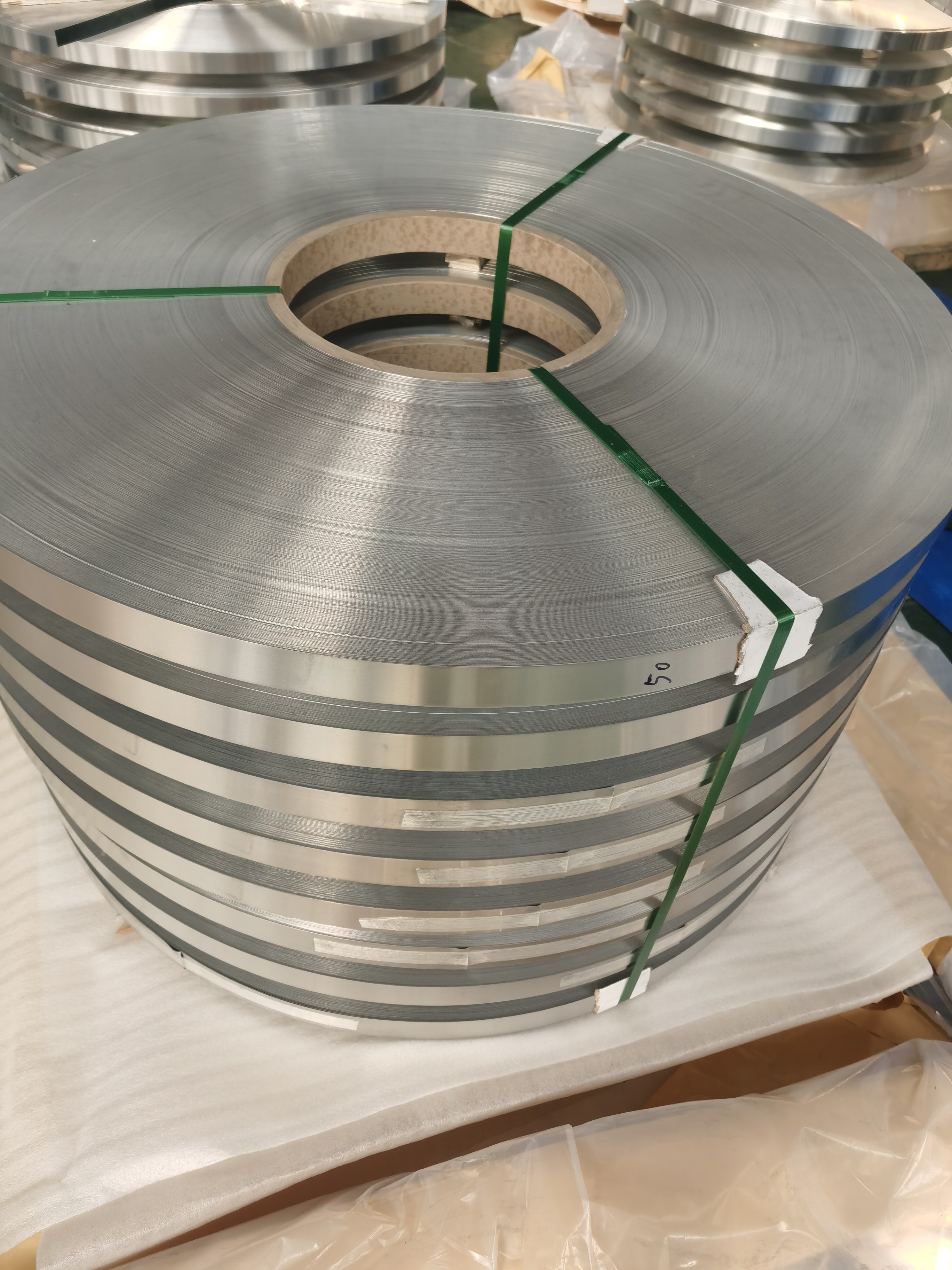 1060 3003 5052 6061 thin Aluminum coil strip for industry building pressing